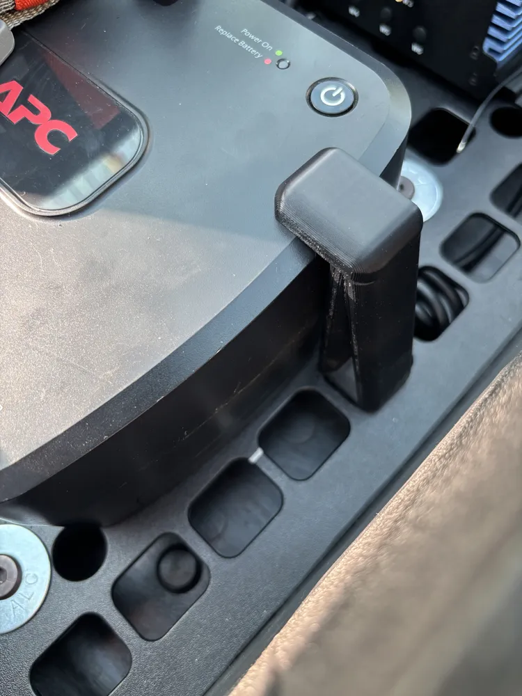 APC USV Montagehalterung für Pelican Molle Panel – Kostenloses 3D ...