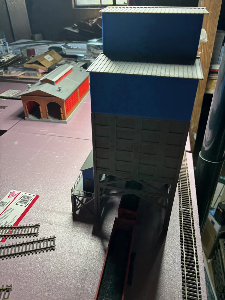 HO Scale Coal Flood Loader - Free 3D Print Model - MakerWorld