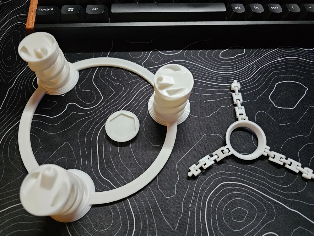 Chain Ant Feeder - NO SUPPORTS by Dani 🇨🇦 MakerWorld: Download Free 3D Models