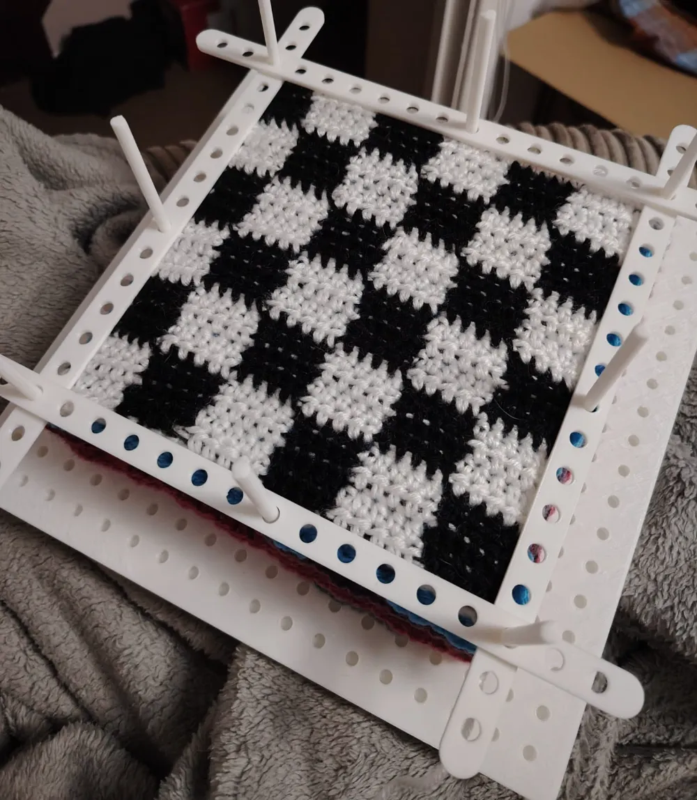 Crochet Blocking Board (250x250) by The Squishies - MakerWorld