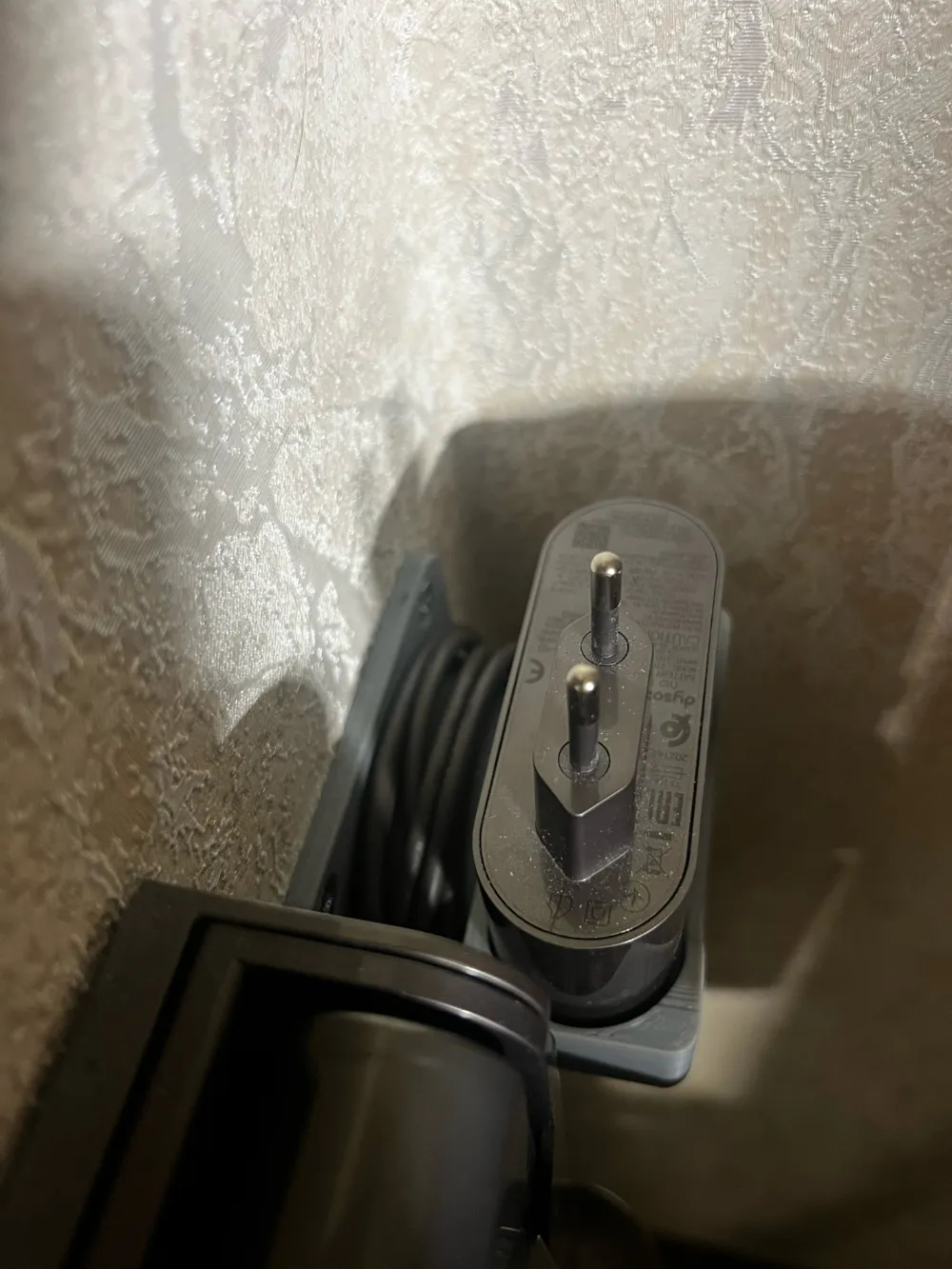 Dyson Vacuum Cleaner Cable Holder by Justis - MakerWorld