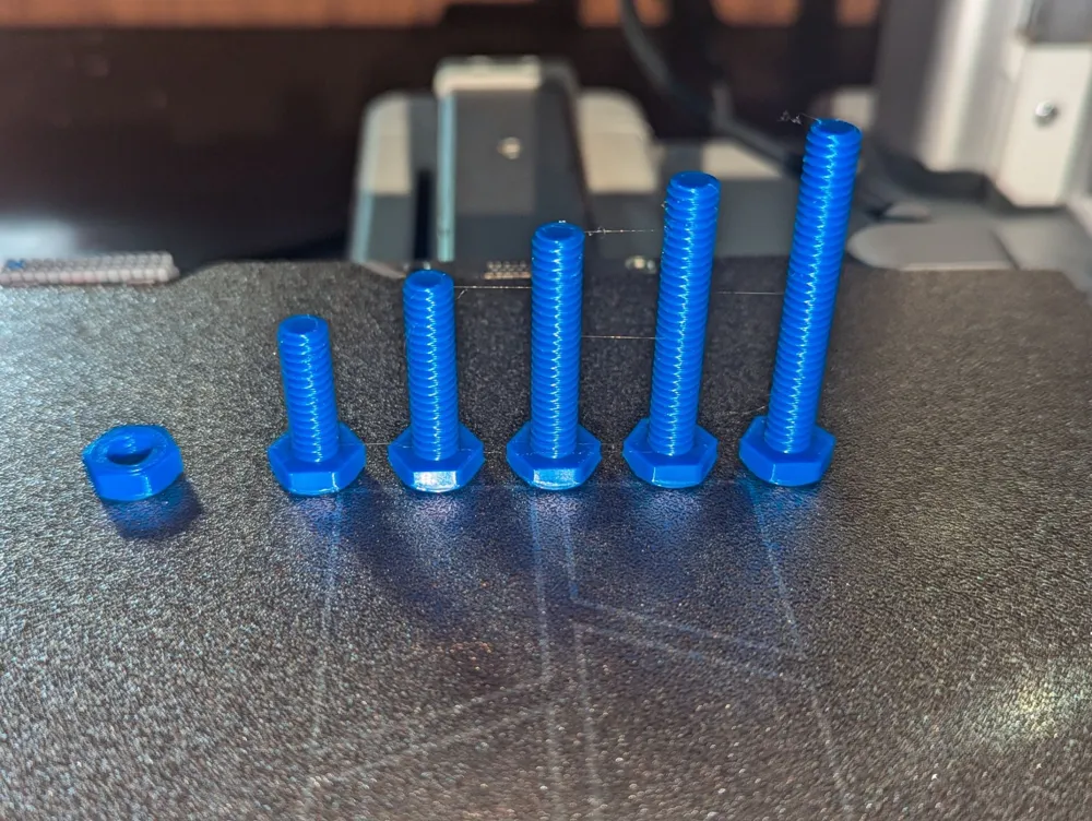 1/4-20 Bolt and Nut (standard quarter inch bolt) - Free 3D Print Model ...