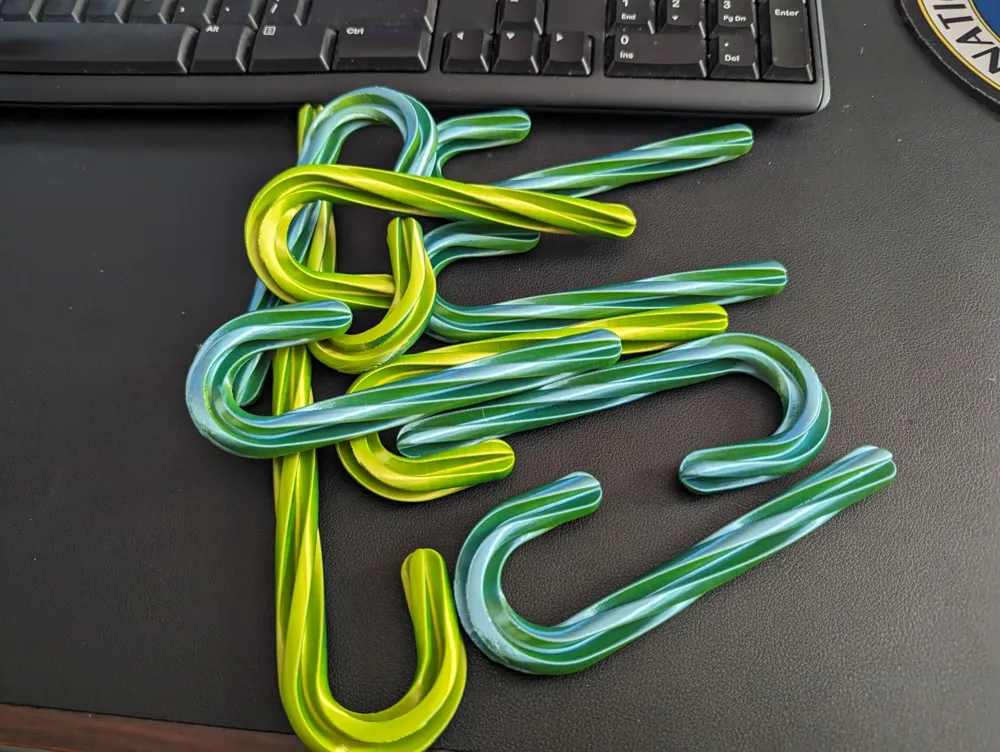 Twisted Candy Cane by THE NOG - MakerWorld