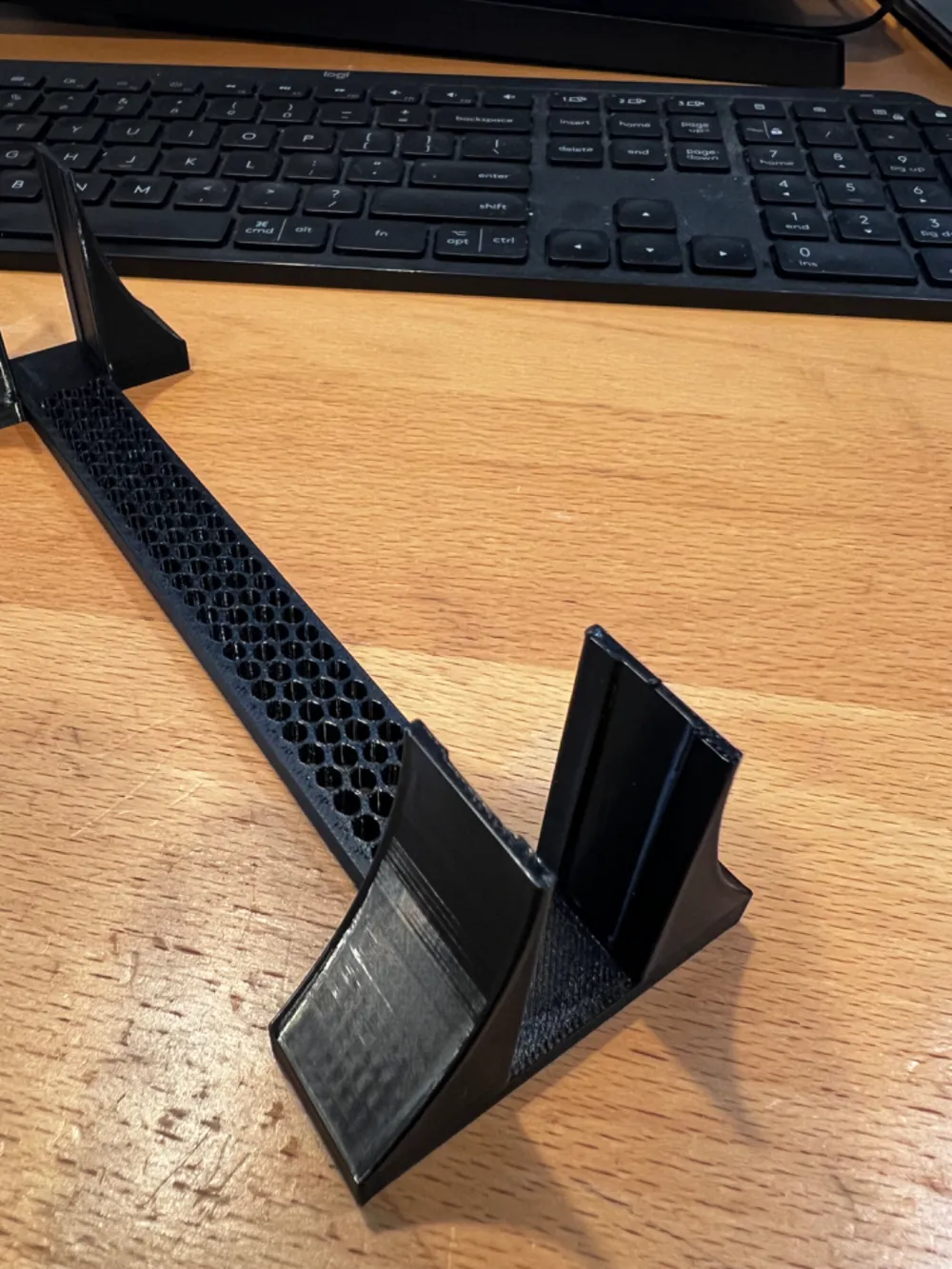 Dell XPS Laptop vertical Stand Remixed by Lordnikoncanon MakerWorld ...