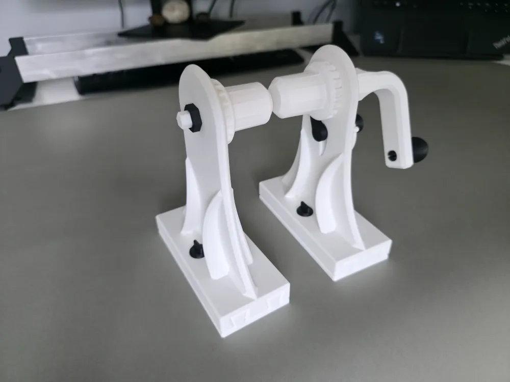 Crank-Driven Desktop Scratch Paper System by Overton_Prints MakerWorld: Download Free 3D Models