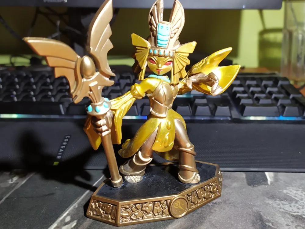 golden queen skylanders precise scan by lukas.vavra MakerWorld ...