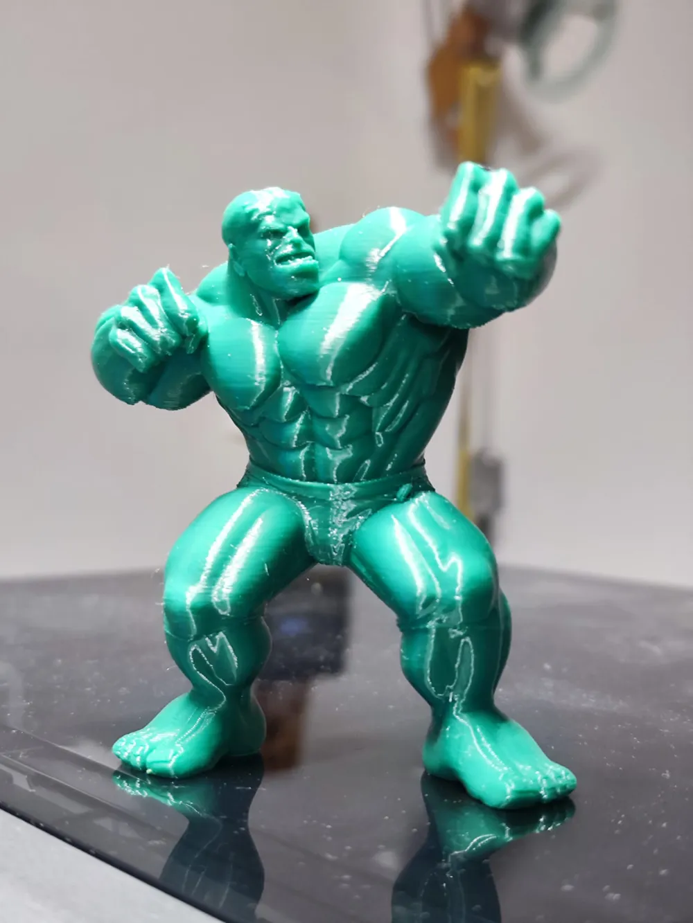 Hulk smashes - Free 3D Print Model - MakerWorld