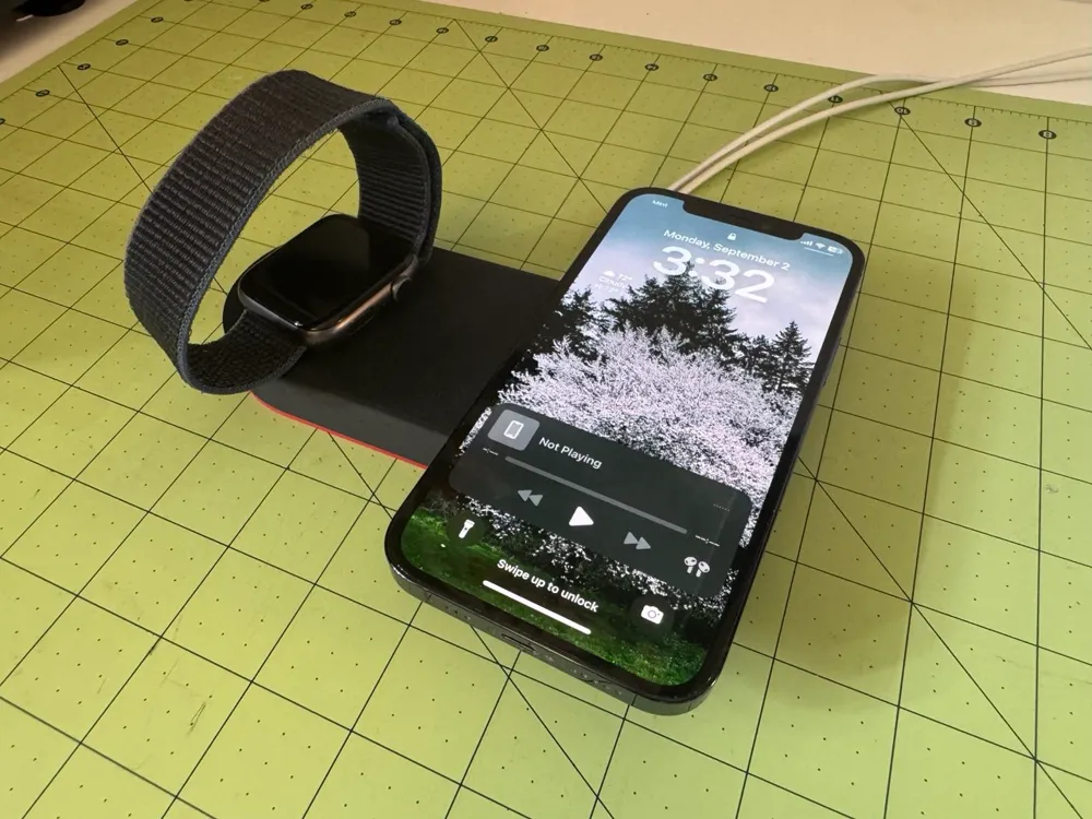 Magsafe Duo style travel puck Remixed by beepBot - MakerWorld