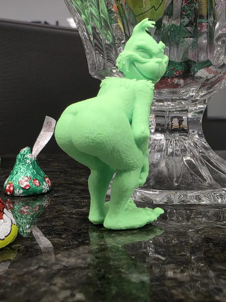 Mischievous Grinch - Free 3D Print Model - MakerWorld