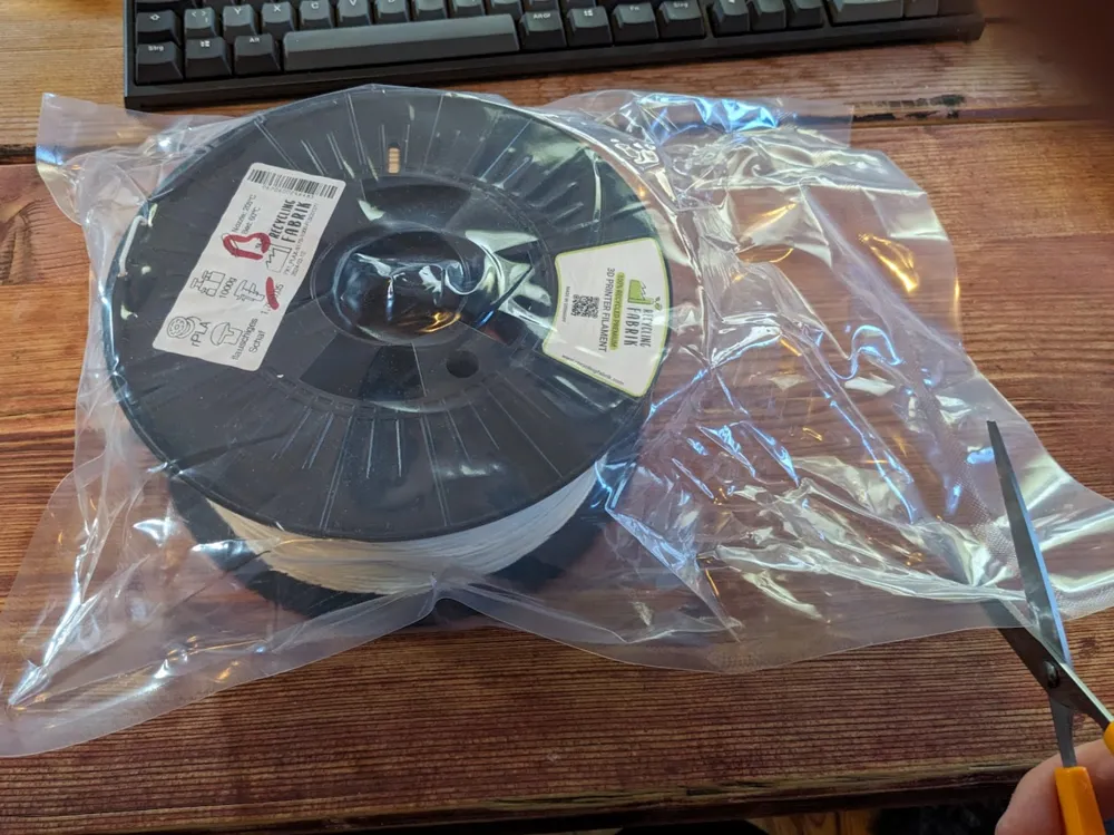 Purge Dinosaur Bin - Reusing Filament Packaging by terrafox - MakerWorld