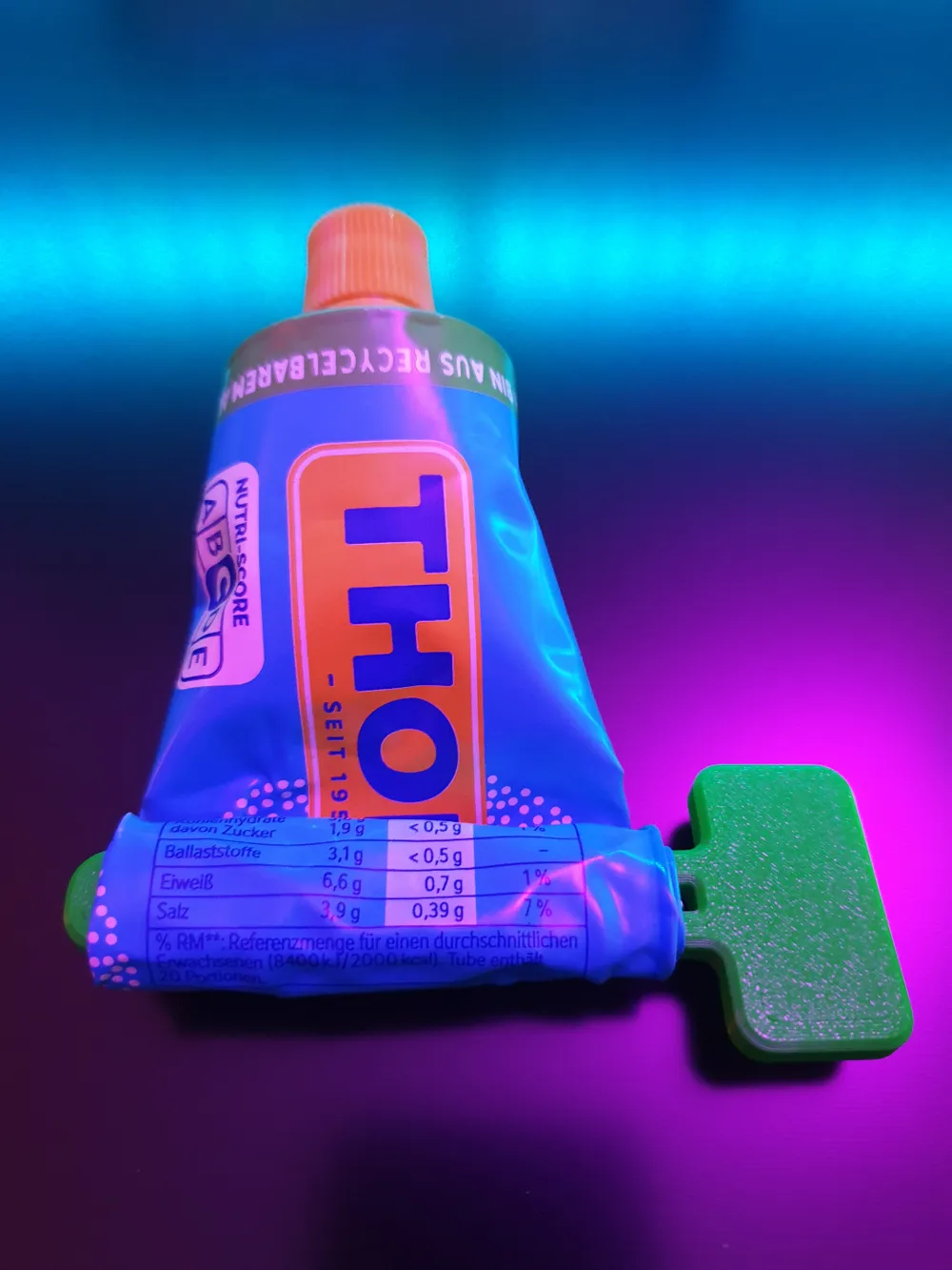 Tube Squeezer / Key 200ml or smaller by Mr.B - MakerWorld