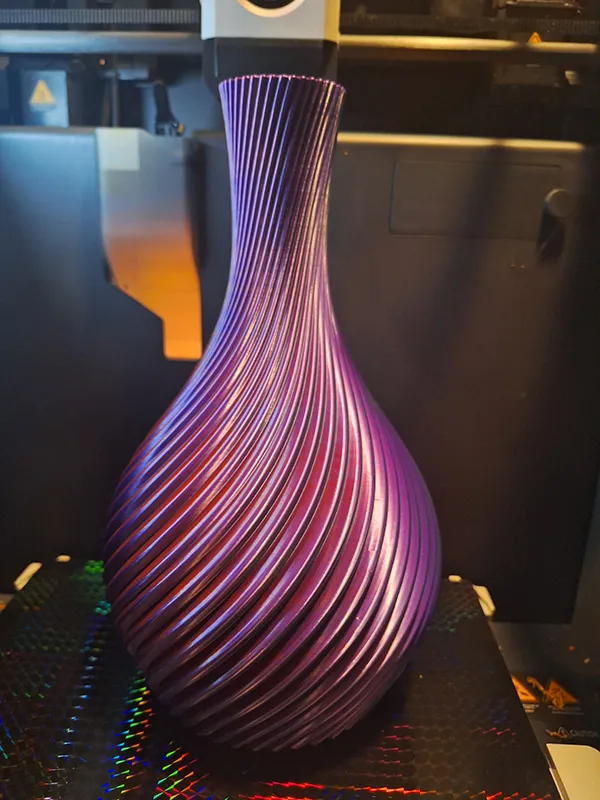 Spiral Vase by Agent iQ - MakerWorld