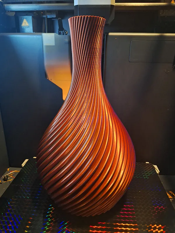 Spiral Vase by Agent iQ MakerWorld: Download Free 3D Models