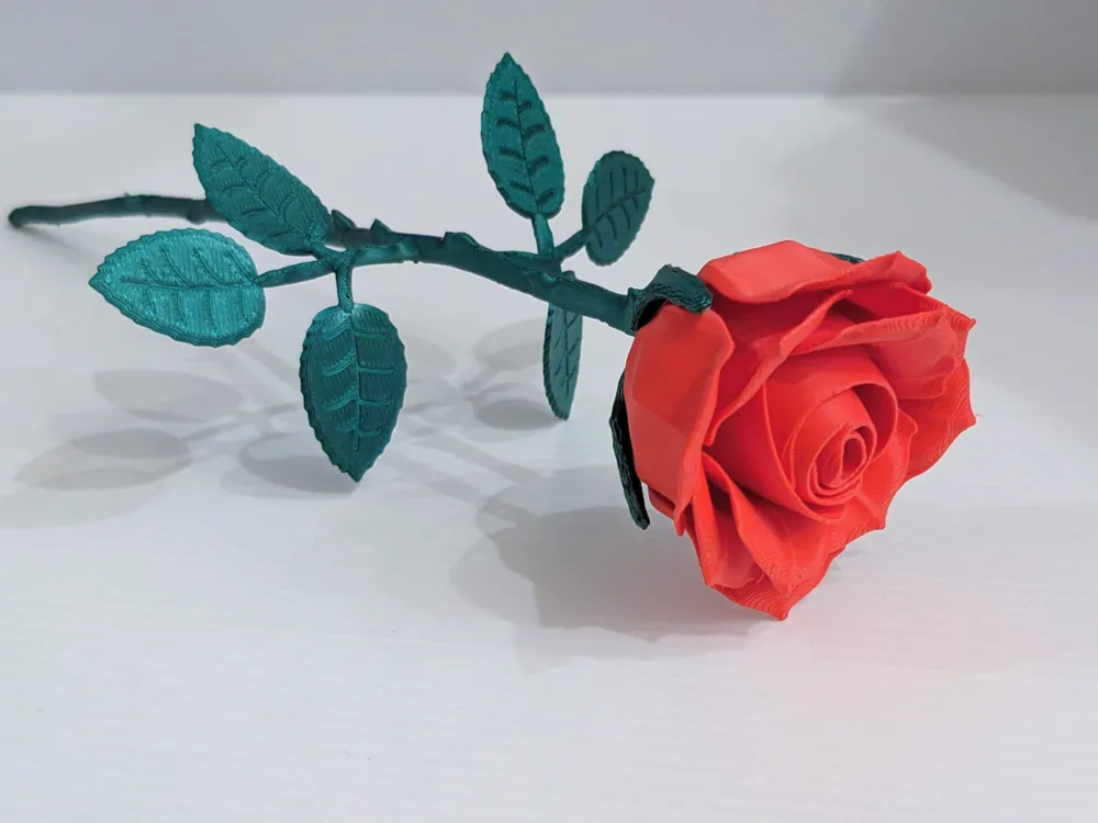 Large Realistic Roses - Free 3D Print Model - MakerWorld