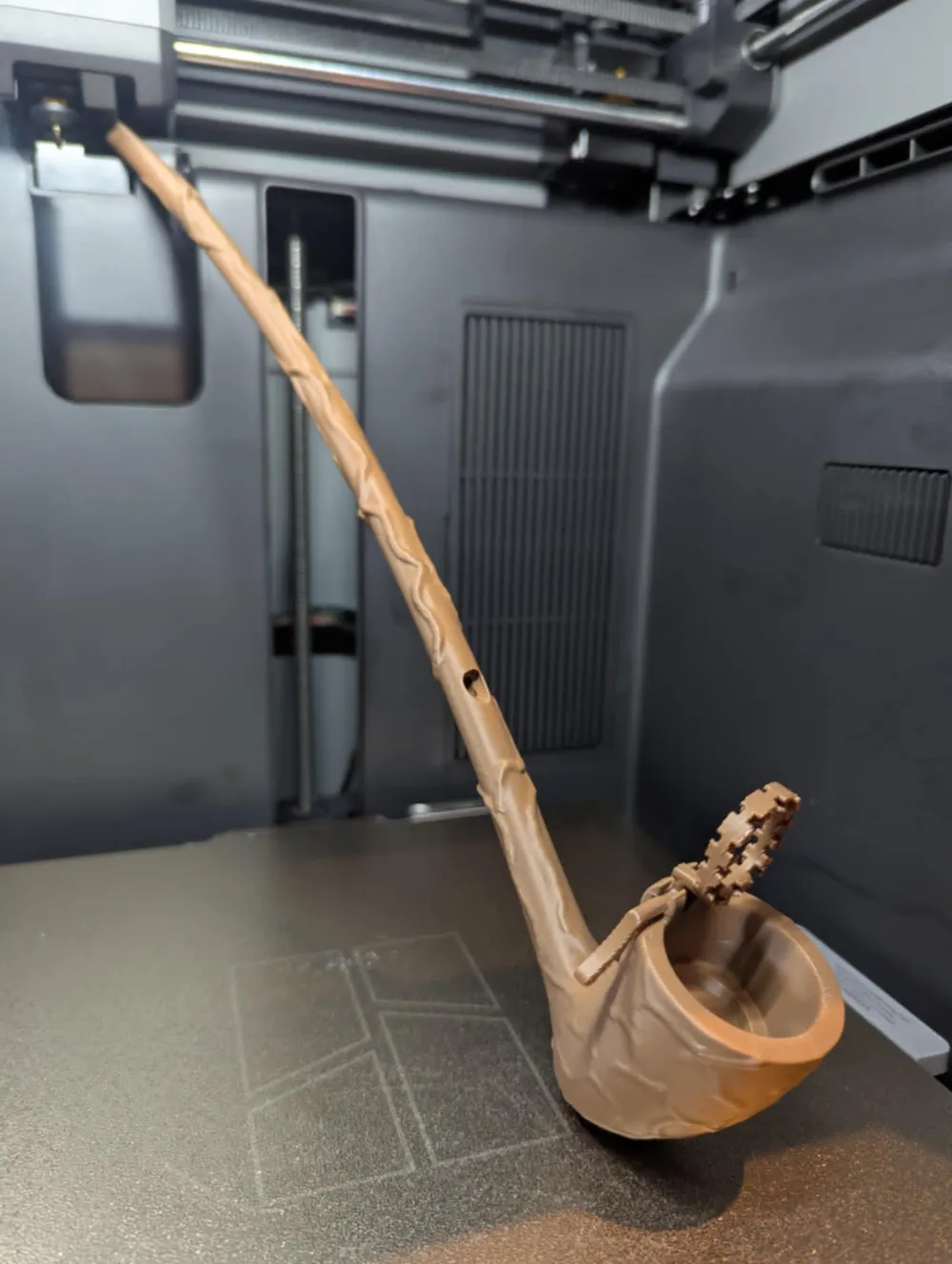 Rooted Wizard Bubble Pipe - LOTR - Free 3D Print Model - MakerWorld