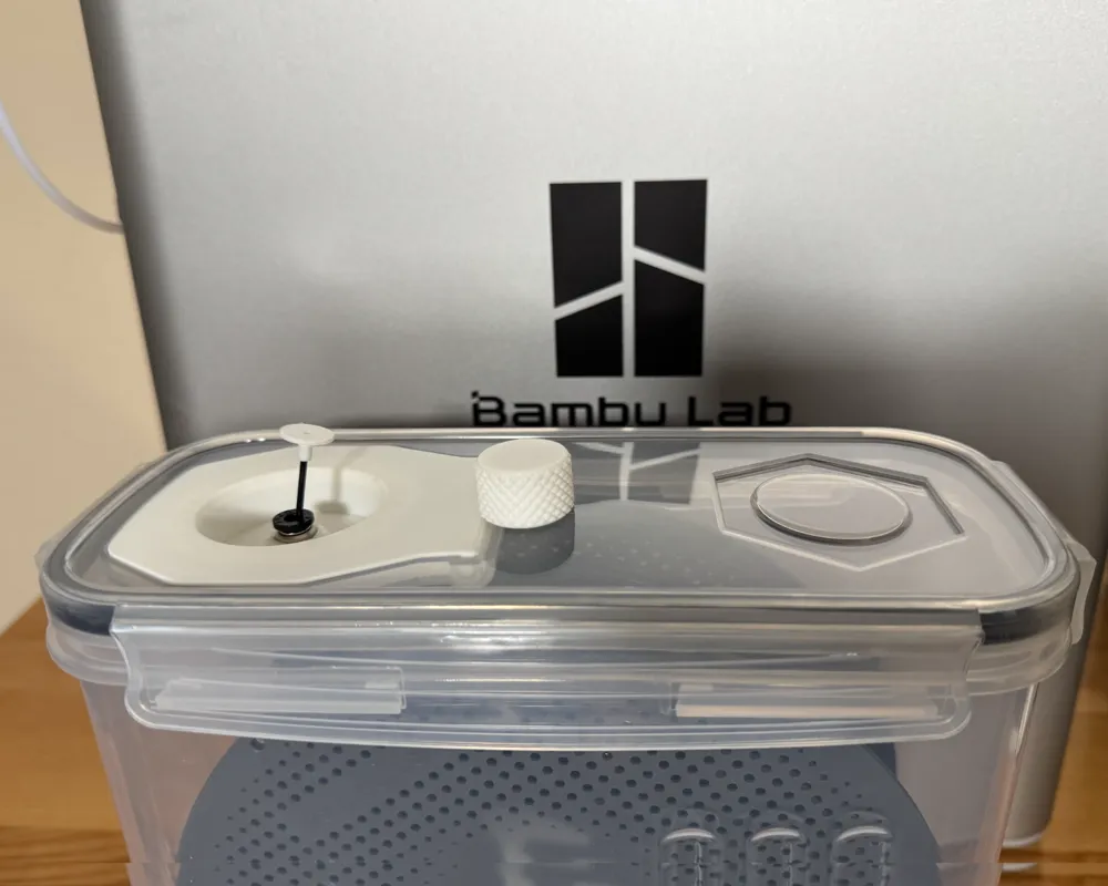 Stackable Filament Dry Box Lid with PC4 Cap Remixed by LTNine ...