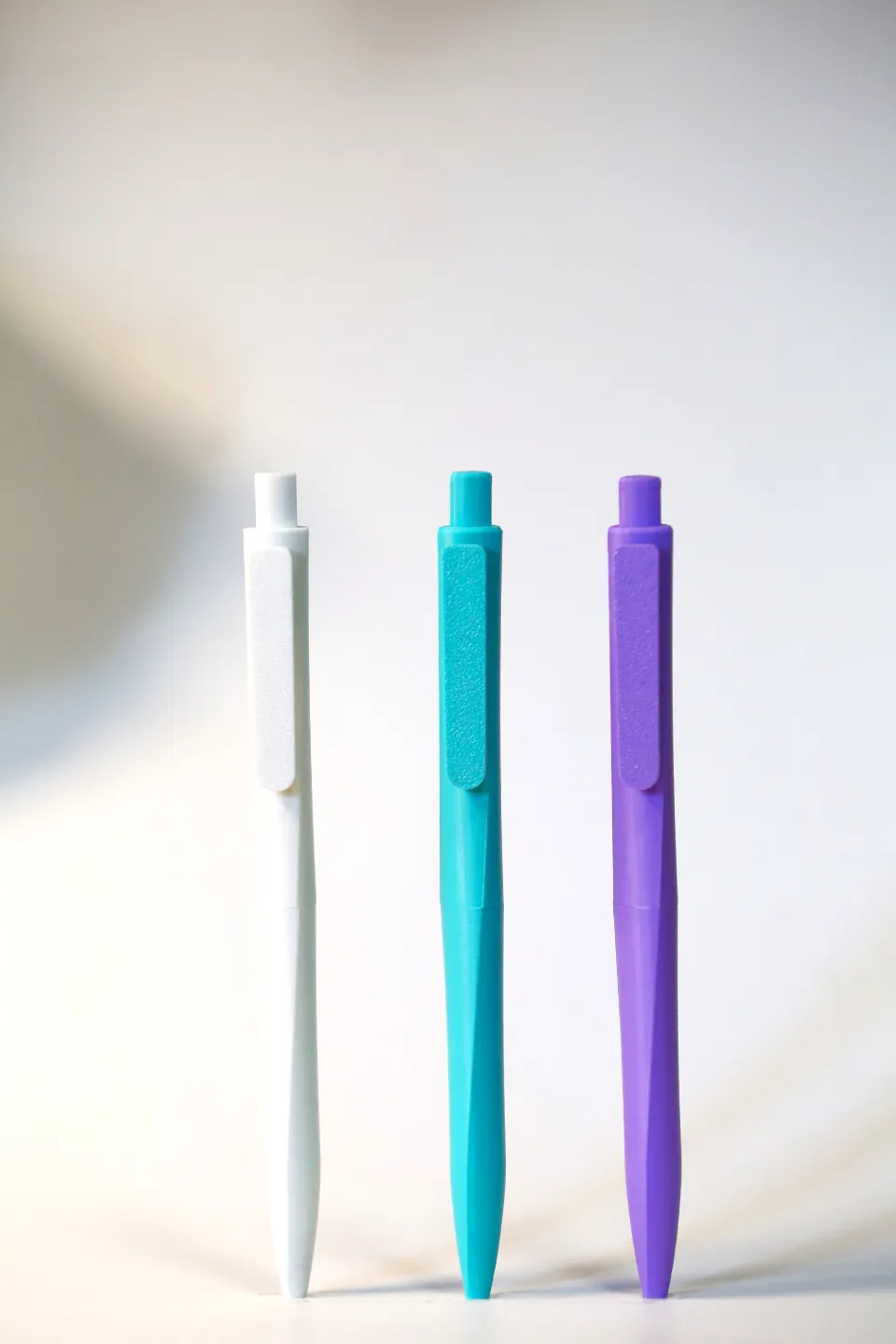 Slim Twisted ClickPen, Retractable Pen 三面旋转圆珠笔 by 喵武士 MakerWorld ...