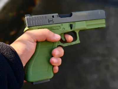 Glock 17 Gen4 Pistol Toy Model (.stp Source File Included) by 补补觉去 ...
