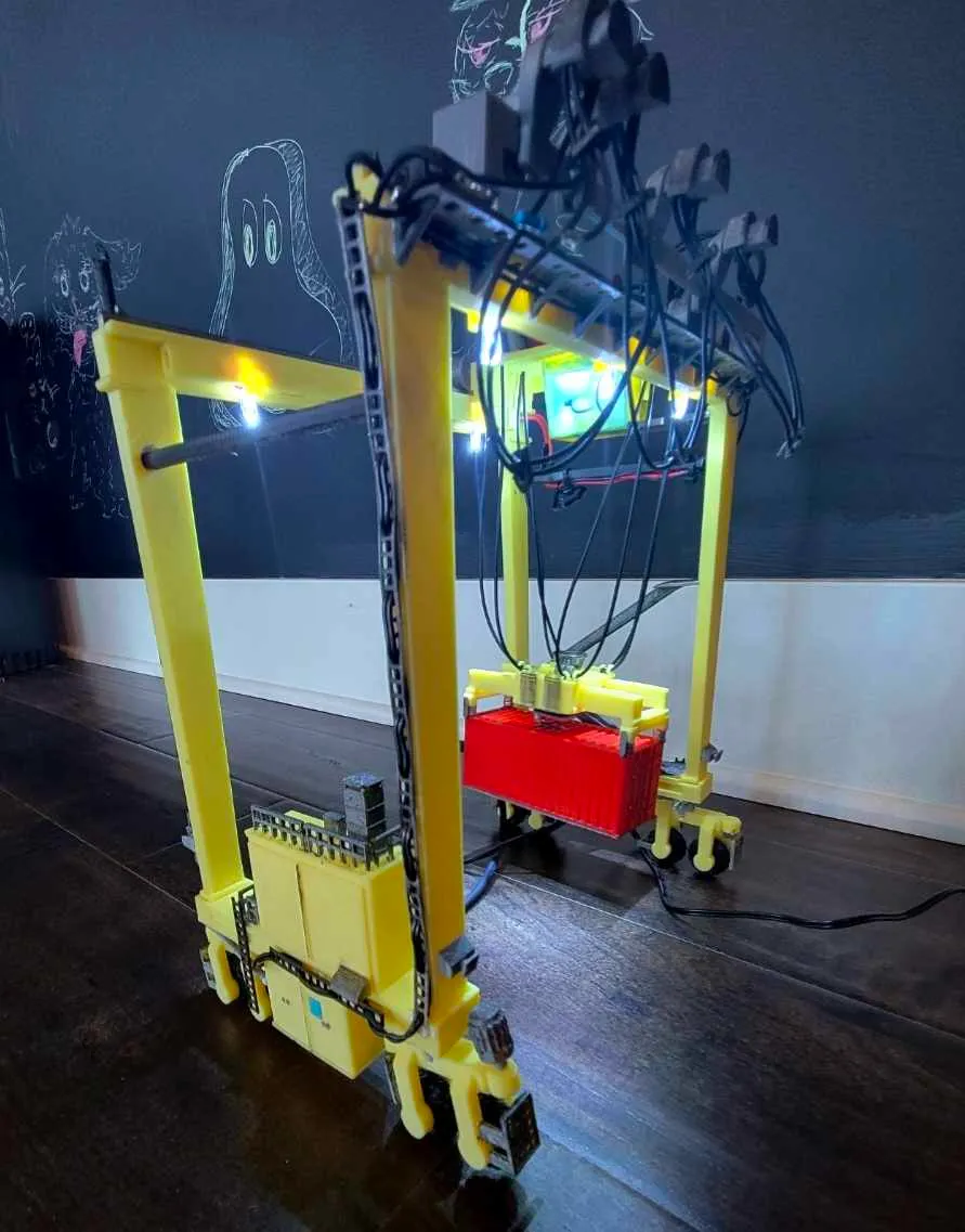 RTG Crane (Rubber Tire Gantry) - Free 3D Print Model - MakerWorld
