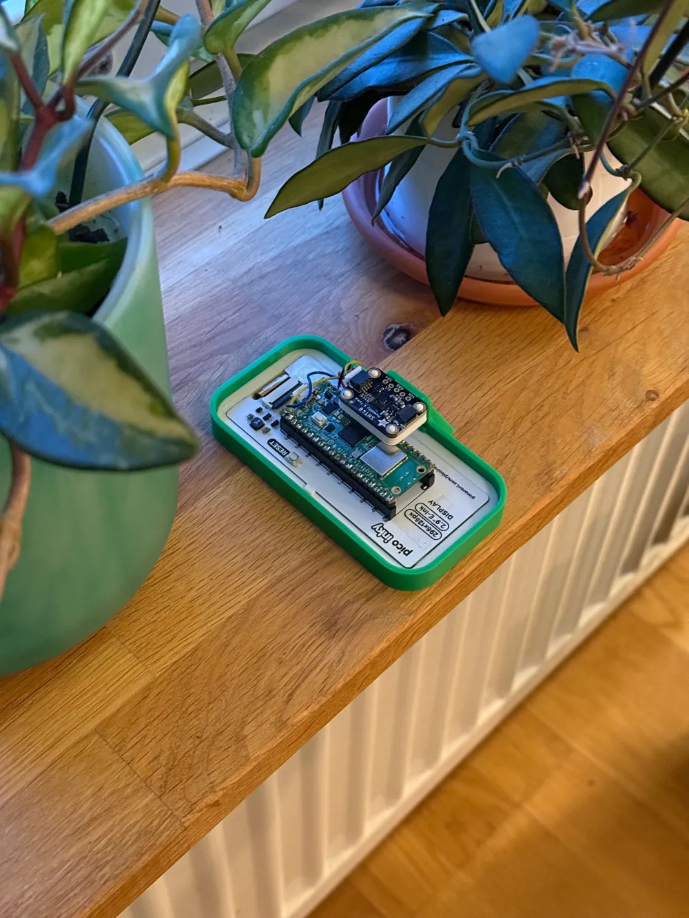 Home sensor frame by Enthane - MakerWorld