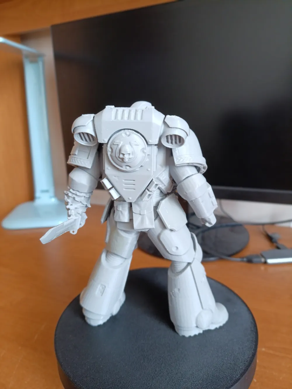Titus Trooper Warhammer 40K por EasyMakerMakerWorld: Descarga Modelos ...