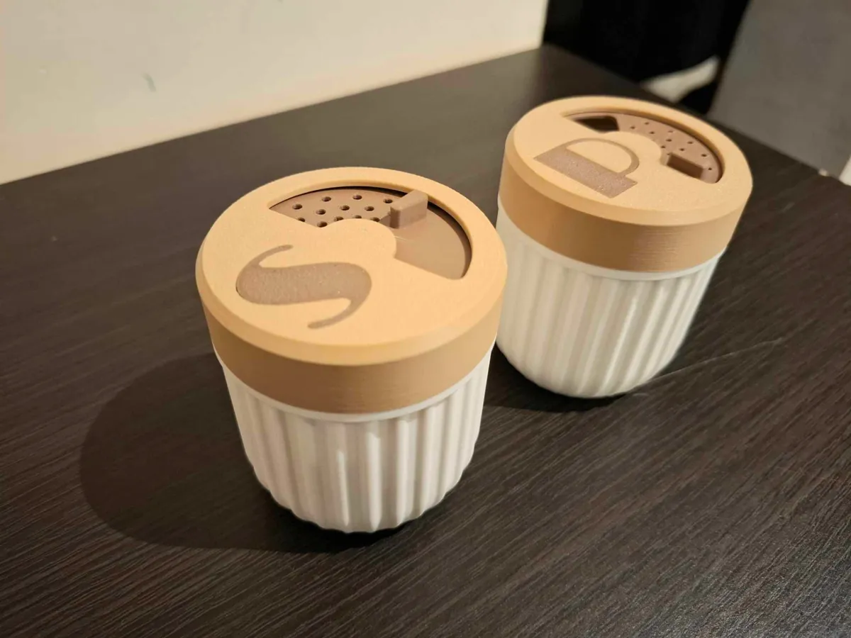 Salt and pepper shaker, with regulation, spice by vajcnerd MakerWorld ...