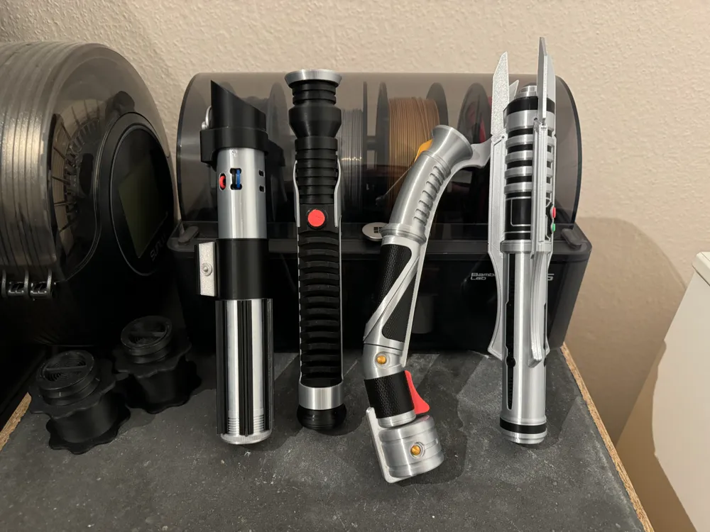 Count Dooku Lightsaber Remixed by Sven740i MakerWorld: Download Free 3D ...