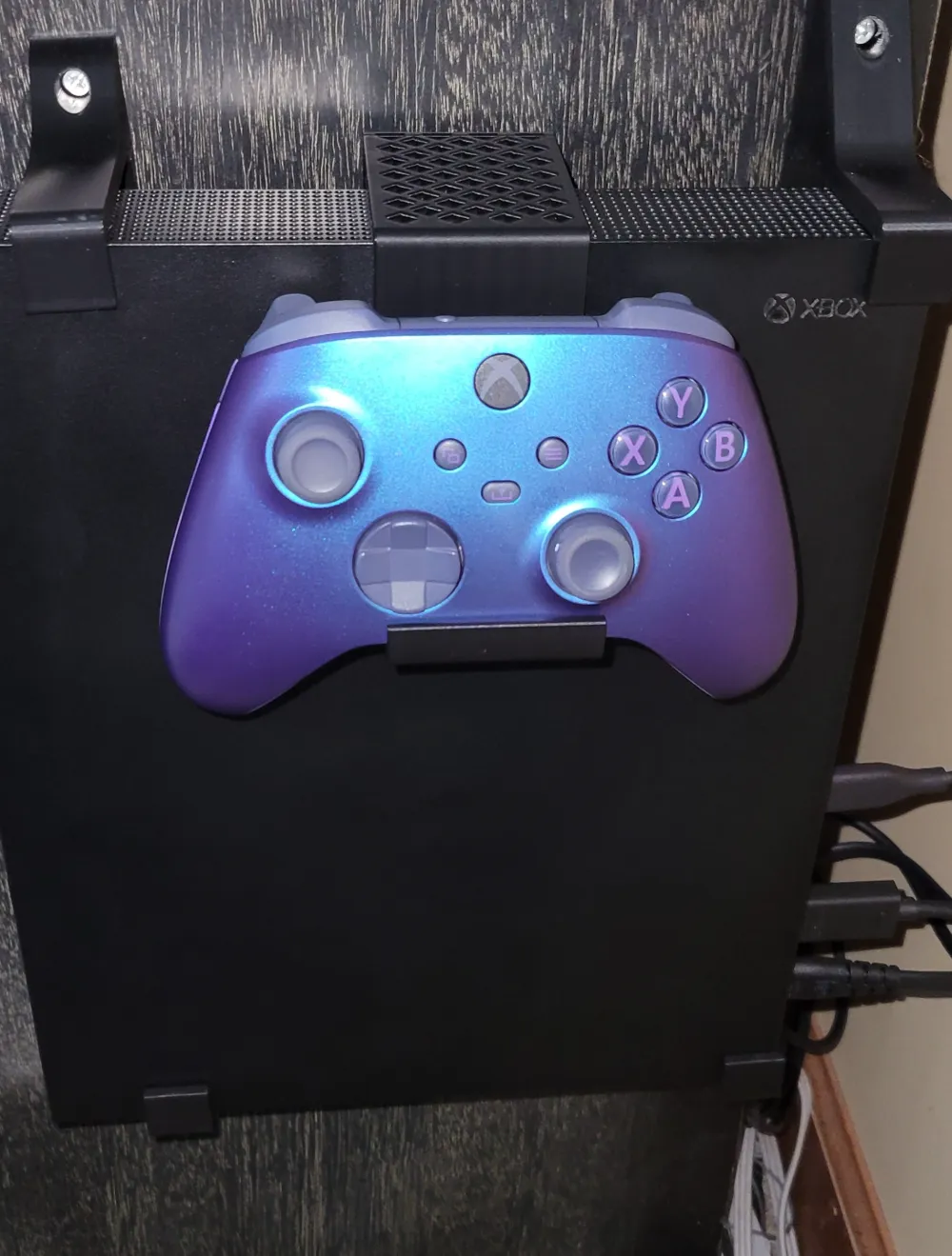 Xbox One X Controller Hanger by Zascko - MakerWorld