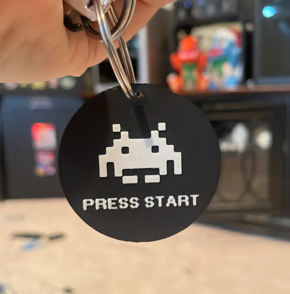 Retro Arcade Keychain / Gamer Gift / color swap by 3D Prints This Week ...