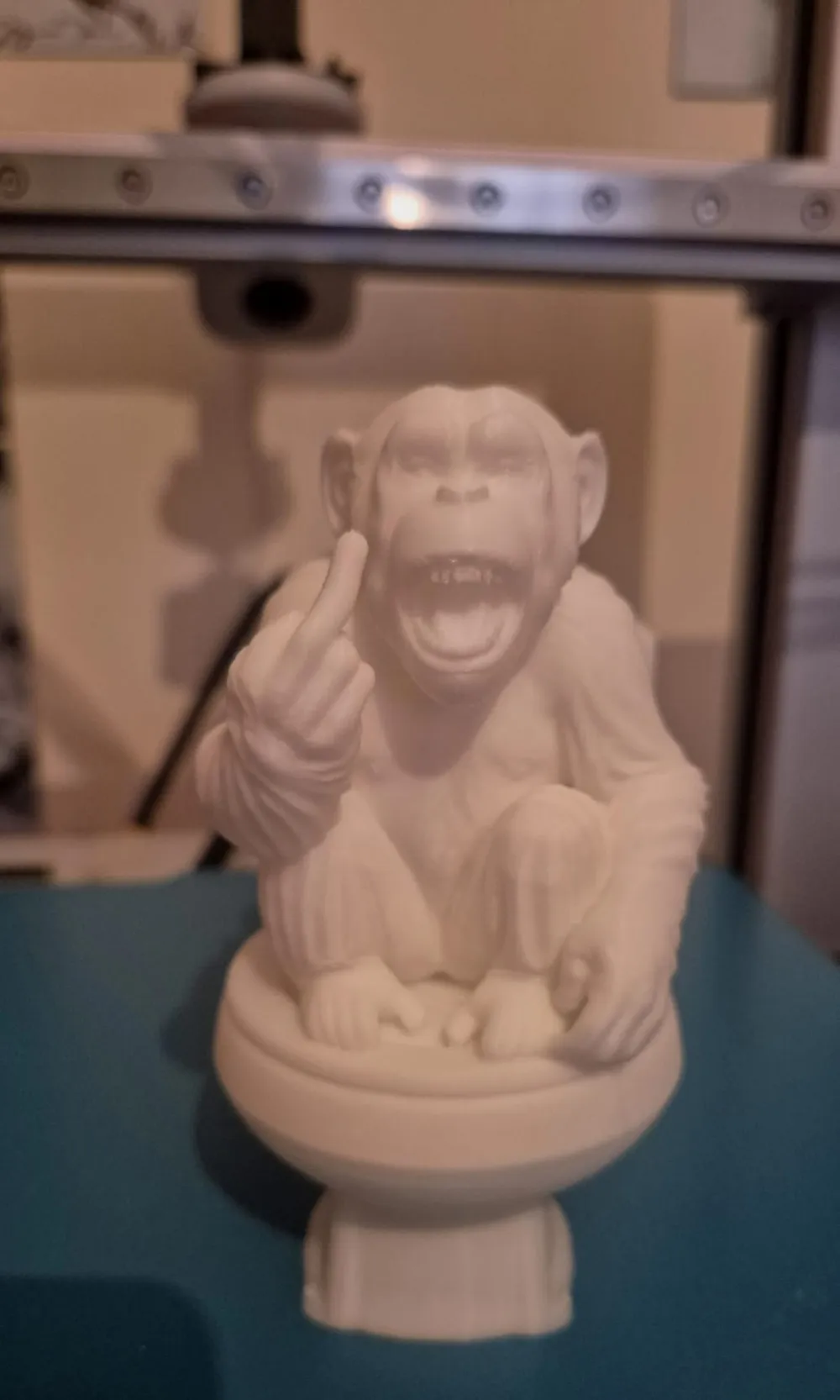 singe sur les toilettes - Modèle d'Impression 3D Gratuit - MakerWorld