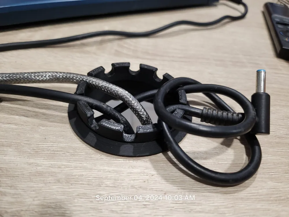 Desk grommet and cable holder by jorg33dp - MakerWorld