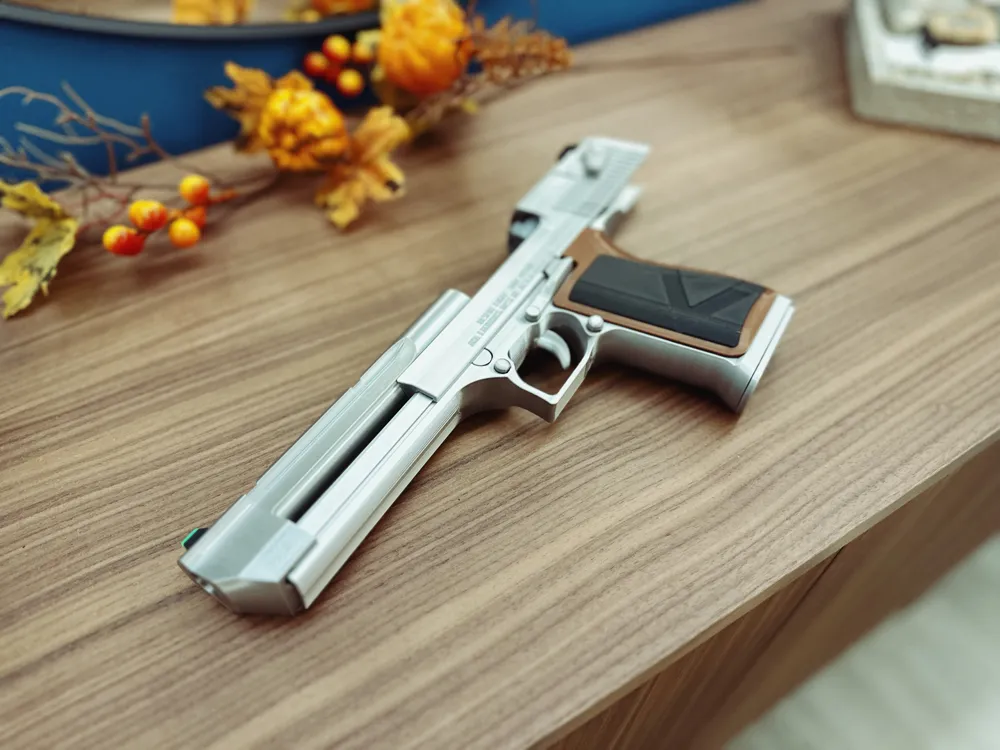 Resident Evil 2 - Desert Eagle 50AE Lightning Hawk - Free 3D Print ...