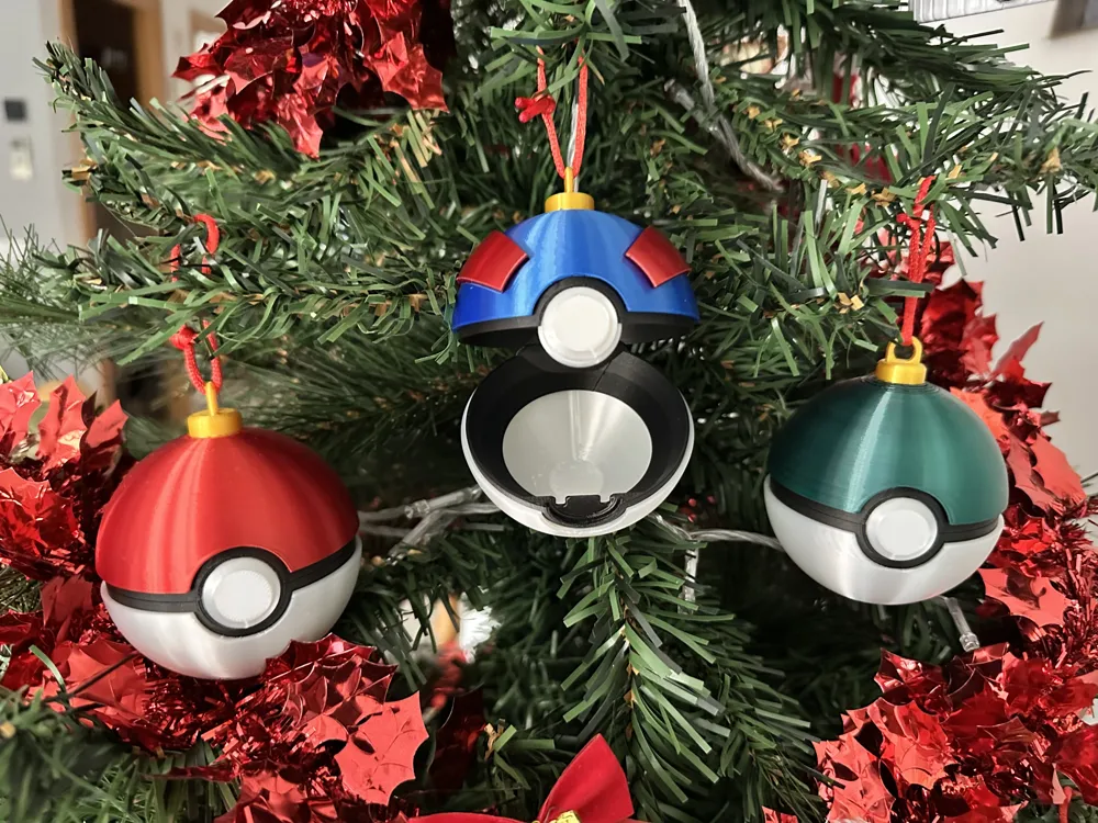 Great Ball-Christmas Ornament-Pokeball Functional by Torikami ...