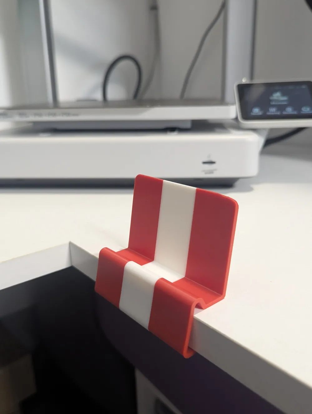 Smartphone Desk Mount Clamp - Free 3D Print Model - MakerWorld