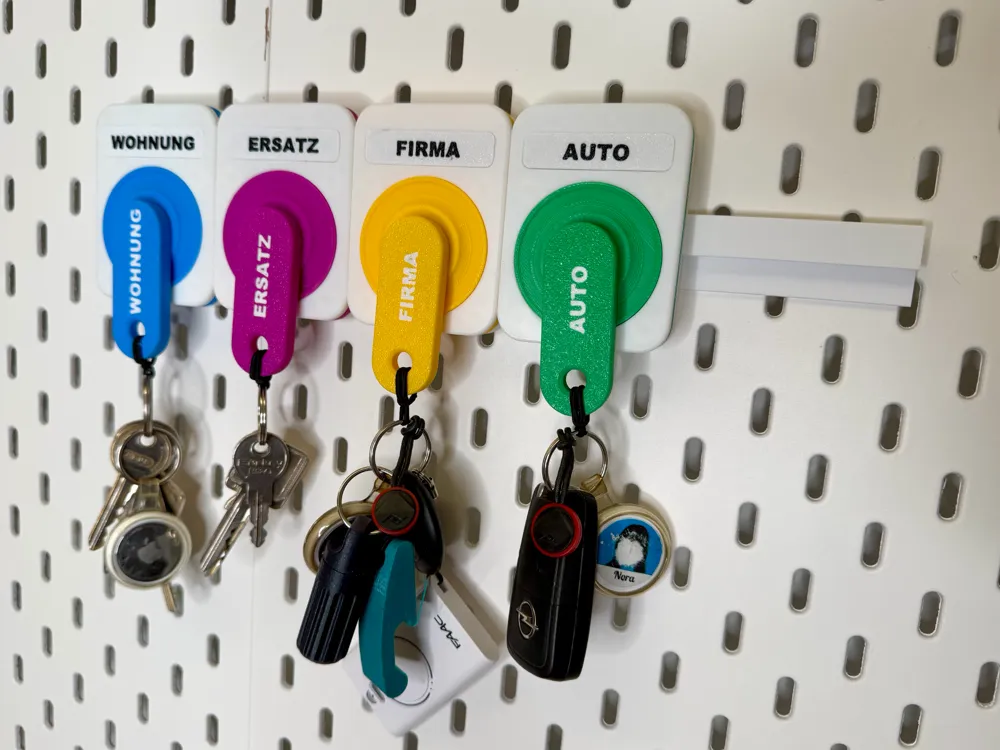 SKADIS Magnetic key holder and keychains by Nora MakerWorld: Download ...
