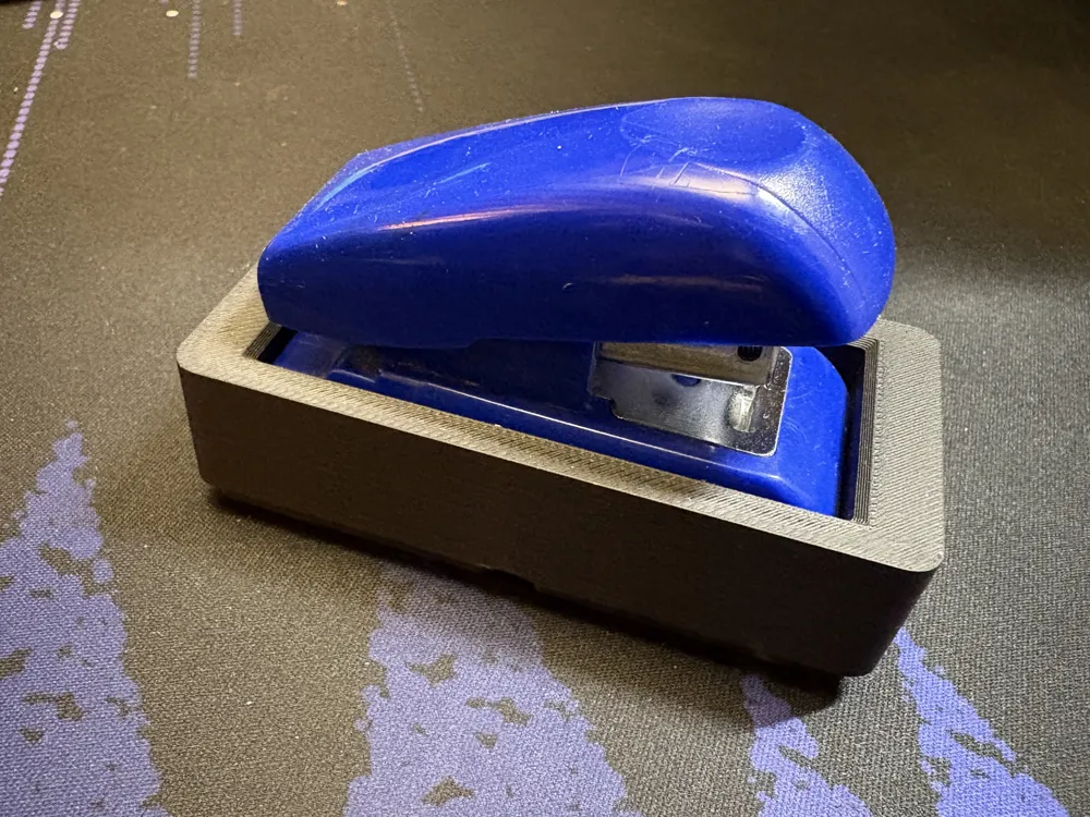 Gridfinity - Swingline Mini-Stapler Bin - Free 3D Print Model - MakerWorld