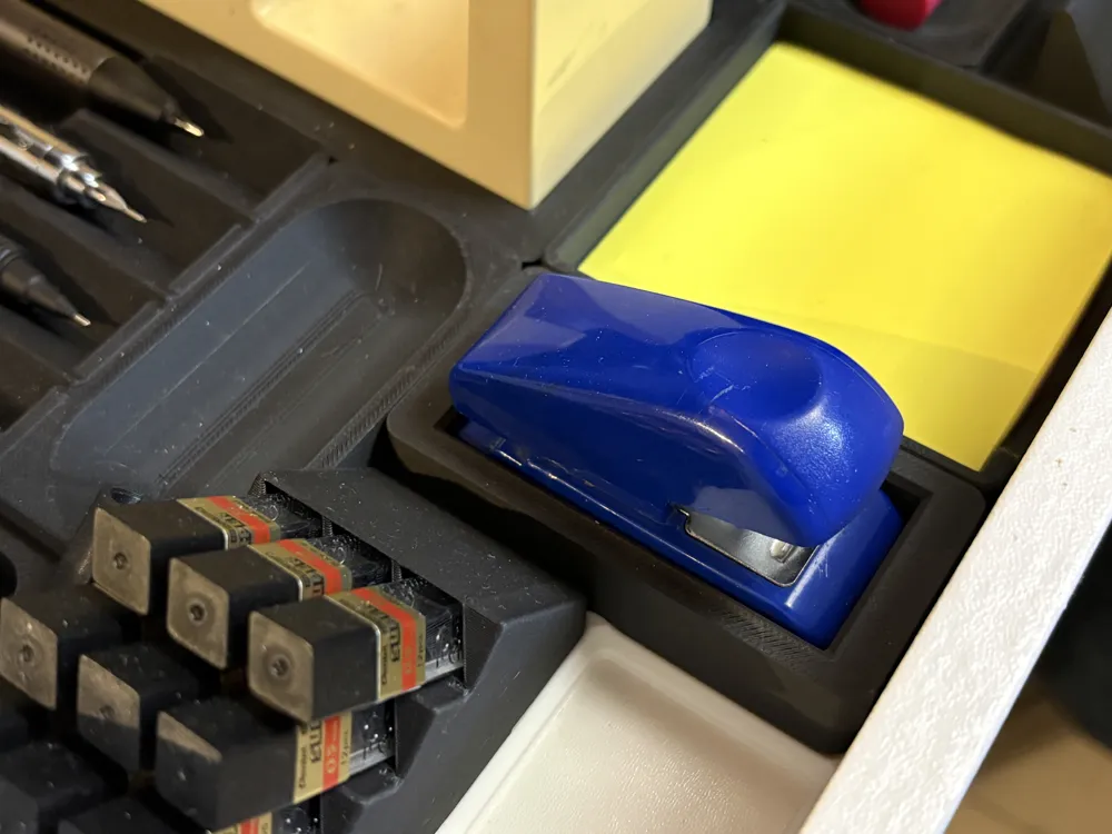 Gridfinity - Swingline Mini-Stapler Bin by niydarx MakerWorld: Download ...