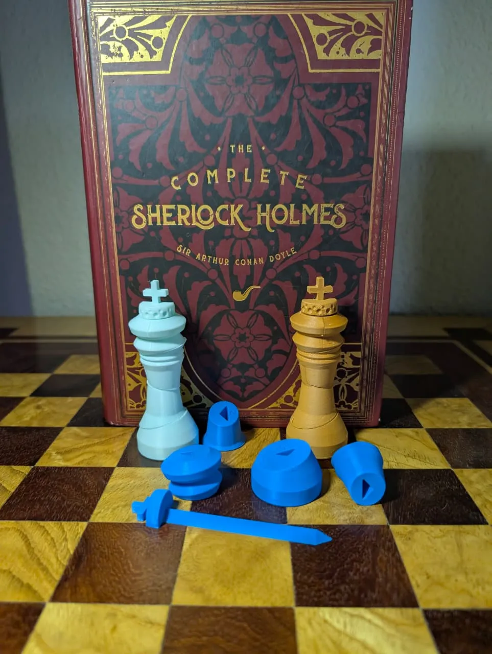 Fun Collapsible Chess King - Free 3D Print Model - MakerWorld