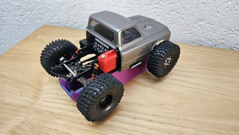 SCX24 - Jerrycan - Modelo gratuito para impressão 3D - MakerWorld