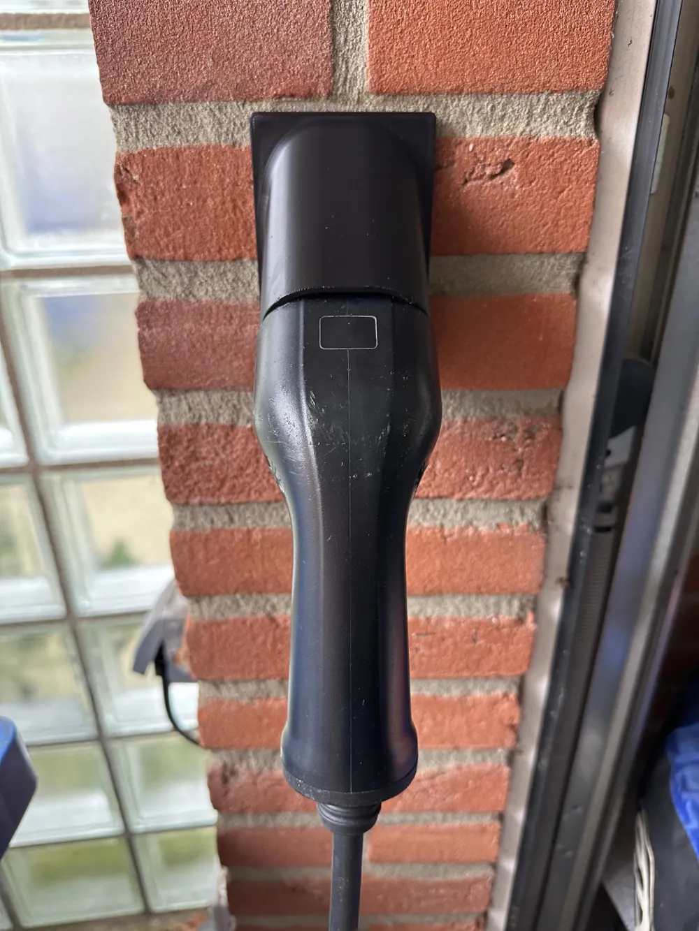 EV Charge Plug Holder (Type 2) by Calonderas MakerWorld: Download Free ...