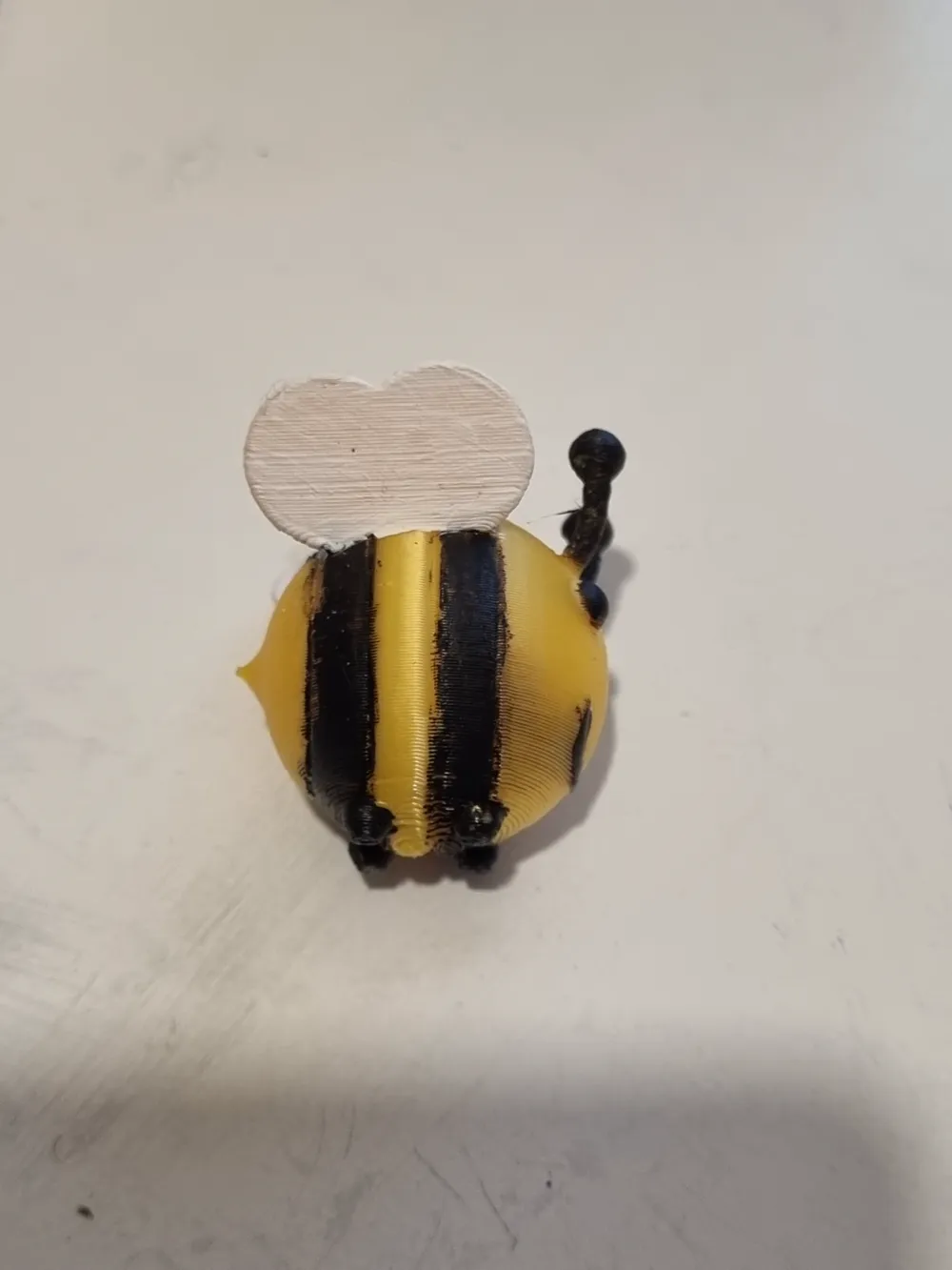 Nice Round Bee by suzanne.d.farmer - MakerWorld