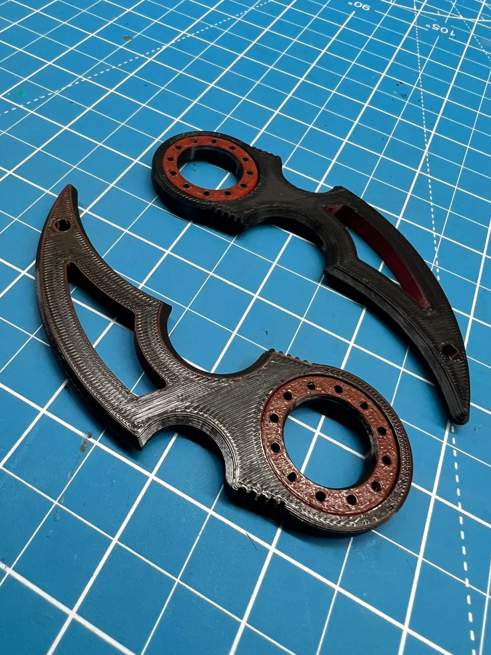 Spinner keychain karambit by SouthLab - MakerWorld