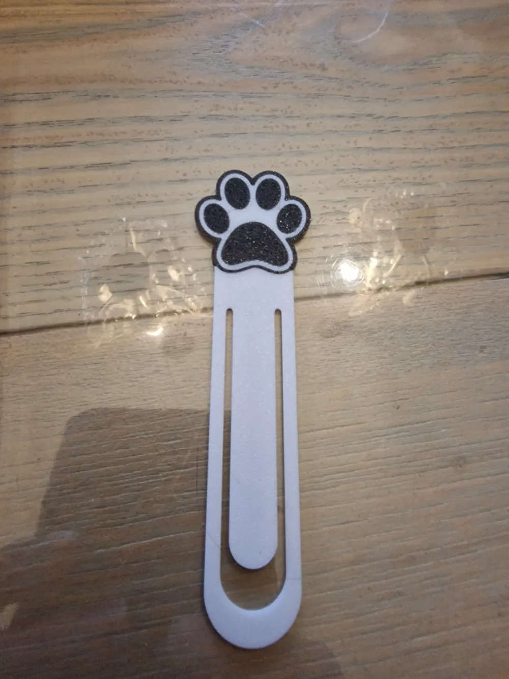 Cat paw bookmark by mkersjes - MakerWorld