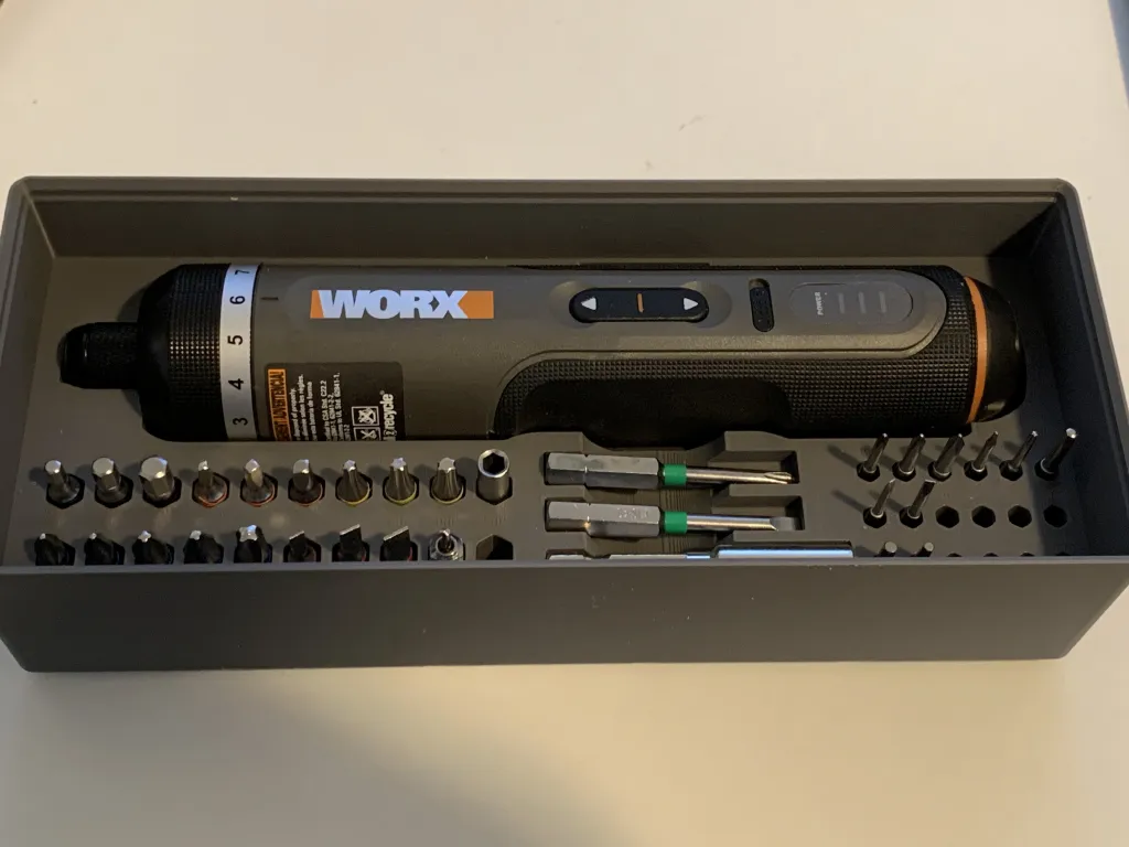 WORX WX242L Gridfinity收纳盒，带所有批头槽 来自 Fang-Pen Lin MakerWorld：免费下载 3D 模型