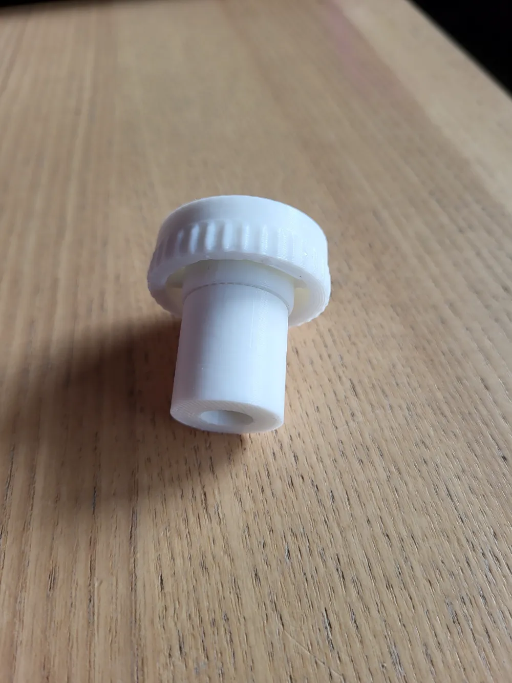 Table base with embedded screw by Andi_Arbeit - MakerWorld