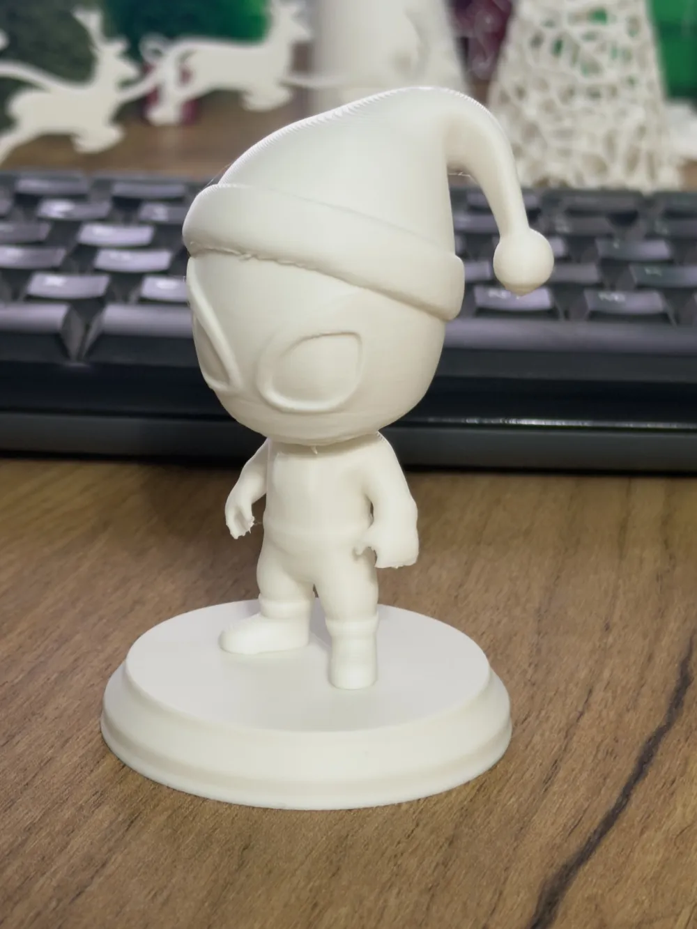 Chibi Spider-Man in Santa Hat by Getprinted3D MakerWorld: Download Free ...