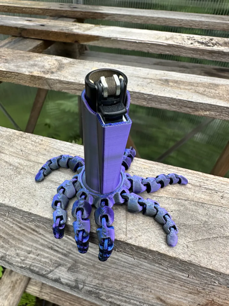 Fidget Spinning Octopus Clipper Case Articulated Remixed by 3D Otto ...