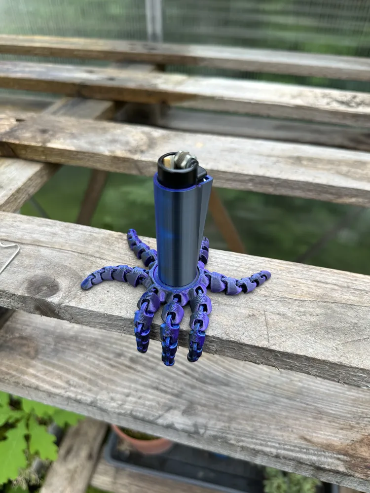 Fidget Spinning Octopus Clipper Case Articulated Remixed by 3D Otto ...
