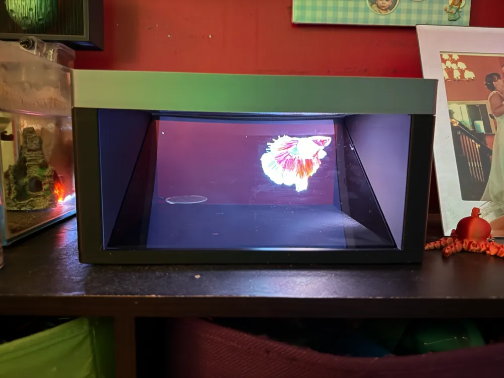 iPad 9.7" Hologram Box - Free 3D Print Model - MakerWorld