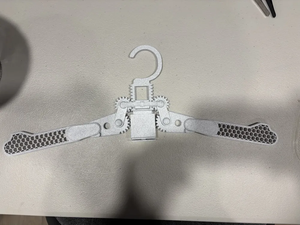 Easy Release Clothes Hanger - Free 3D Print Model - MakerWorld